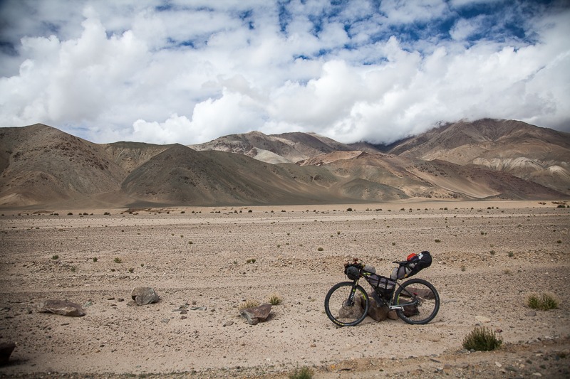 90 Days Cycling in the Himalayas: Day 58: Tsaga to Hanle - Cycling Monks