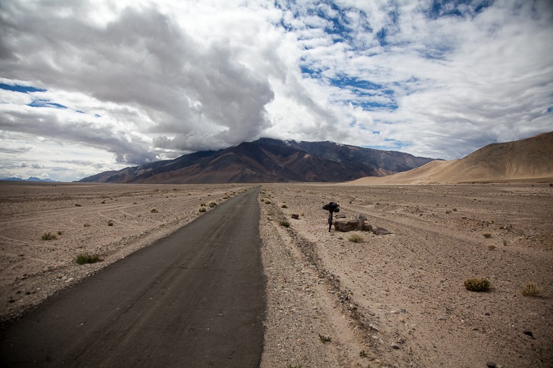 90 Days Cycling in the Himalayas: Day 58: Tsaga to Hanle - Cycling Monks