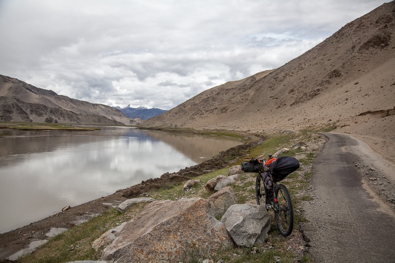 90 Days Cycling in the Himalayas: Day 58: Tsaga to Hanle - Cycling Monks